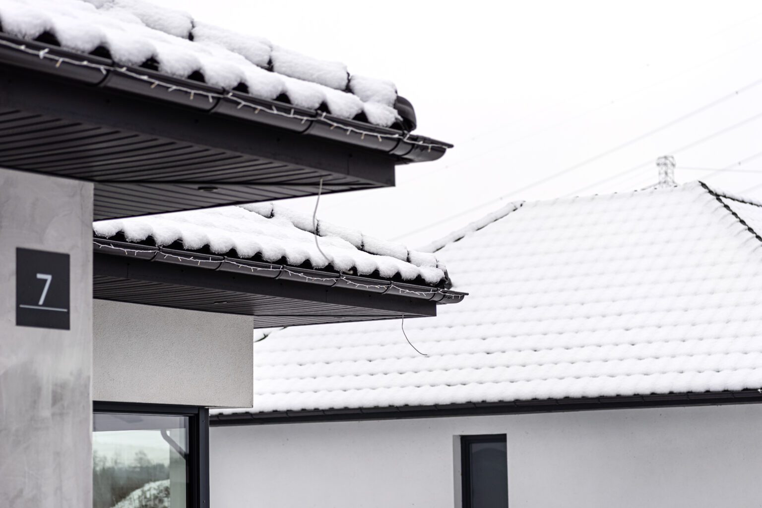 Heat Tapes for Ice Dam Prevention: Installation, Uses & Alternatives ...